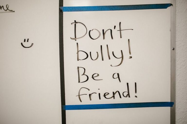 Qué es la prevención del bullying - Sociedad Universal